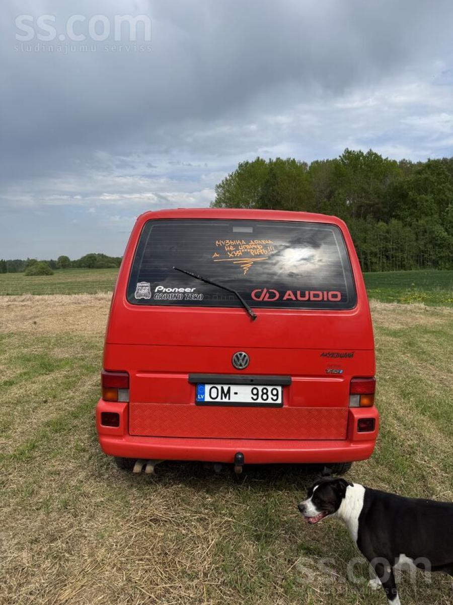Red Volkswagen T4 2000 in Rezekne, with an engine capacity of 2.50 L and mileage of 346 thousand km for 3500 €, photo 6 on AUTOMOTO.COM.LV