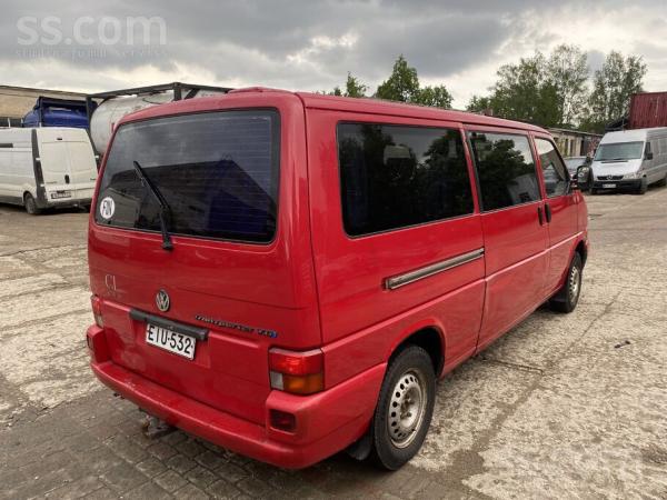 Sarkans Volkswagen T4 2000 Rīga, ar dzinēja tilpumu 2.50 L un nobraukumu 0 tūkst. km par 3500 €, foto 4 vietnē AUTOMOTO.COM.LV