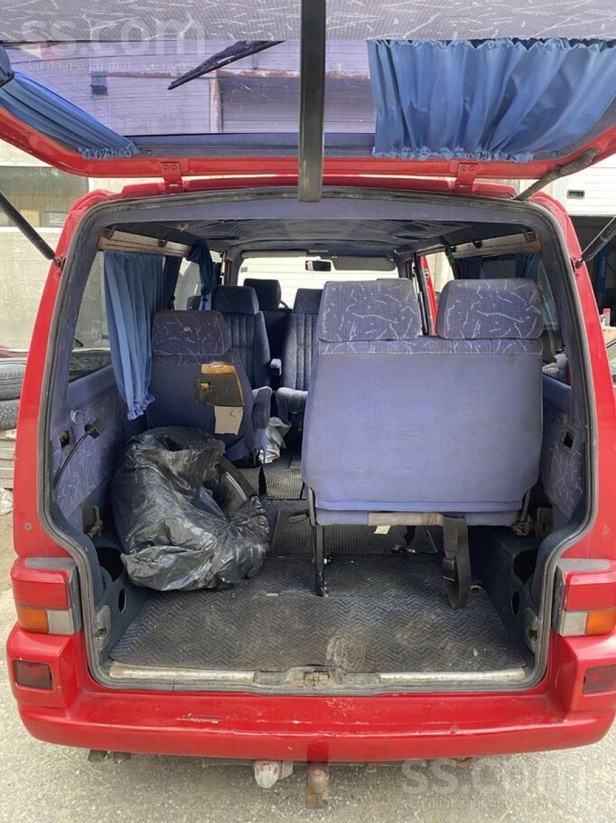 Sarkans Volkswagen T4 2000 Rīga, ar dzinēja tilpumu 2.50 L un nobraukumu 0 tūkst. km par 3500 €, foto 13 vietnē AUTOMOTO.COM.LV