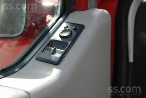 Sarkans Volkswagen T4 2001 Rīga, ar dzinēja tilpumu 2.50 L un nobraukumu 319 tūkst. km par 4800 €, foto 15 vietnē AUTOMOTO.COM.LV