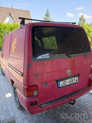 Sarkans Volkswagen T4 2002 Jelgava, ar dzinēja tilpumu 2.50 L un nobraukumu 342 tūkst. km par 625 €, foto 3 vietnē AUTOMOTO.COM.LV