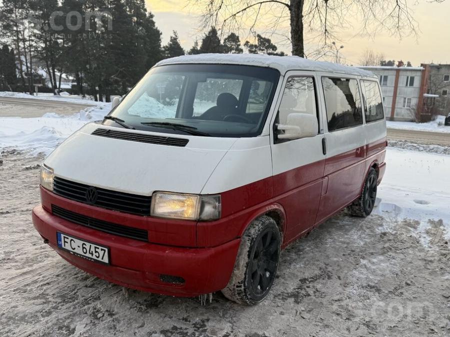 Red Volkswagen T4 1994 in Kuldiga, with an engine capacity of 1.90 L and mileage of 375 thousand km for 2550 €, photo 2 on AUTOMOTO.COM.LV