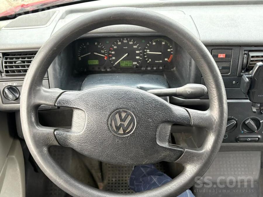 Sarkans Volkswagen T4 1996 Talsi, ar dzinēja tilpumu 1.90 L un nobraukumu 308 tūkst. km par 2200 €, foto 15 vietnē AUTOMOTO.COM.LV