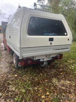 Красный Фольксваген Т4 1991 в Кулдига, объемом двигателя 2.50 л и пробегом 43 тыс. км за 6600 €, фото 4 на AUTOMOTO.COM.LV