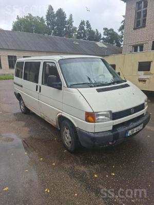 White Volkswagen T4 1992 in Riga, with an engine capacity of 2.40 L and mileage of 383 thousand km for 1500 €, photo 3 on AUTOMOTO.COM.LV