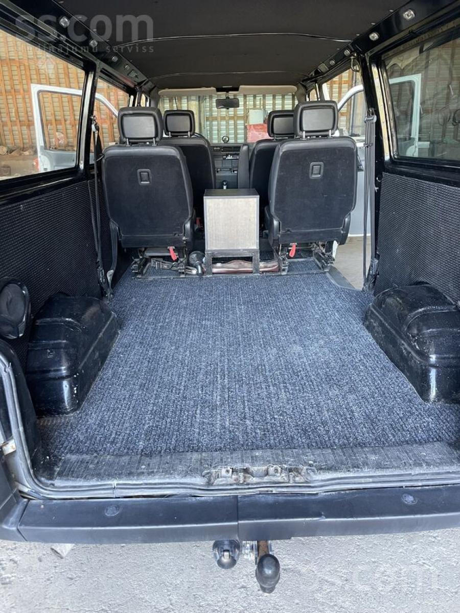 Balts Volkswagen T4 1994 Rīga, ar dzinēja tilpumu 2.00 L un nobraukumu 500 tūkst. km par 3500 €, foto 5 vietnē AUTOMOTO.COM.LV