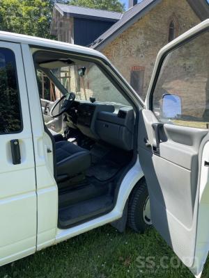 Balts Volkswagen T4 1994 Rīga, ar dzinēja tilpumu 2.00 L un nobraukumu 500 tūkst. km par 3500 €, foto 8 vietnē AUTOMOTO.COM.LV