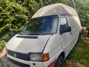White Volkswagen T4 1994 in Riga, with an engine capacity of 2.50 L and mileage of 330 thousand km for 2000 €, photo 4 on AUTOMOTO.COM.LV