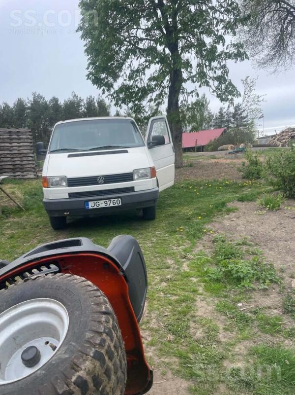 Balts Volkswagen T4 1994 Bauska, ar dzinēja tilpumu 1.90 L un nobraukumu 397 tūkst. km par 1800 €, foto 4 vietnē AUTOMOTO.COM.LV