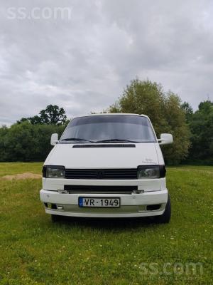 Balts Volkswagen T4 1995 Rēzekne, ar dzinēja tilpumu 2.50 L un nobraukumu 380 tūkst. km par 1200 €, foto 3 vietnē AUTOMOTO.COM.LV