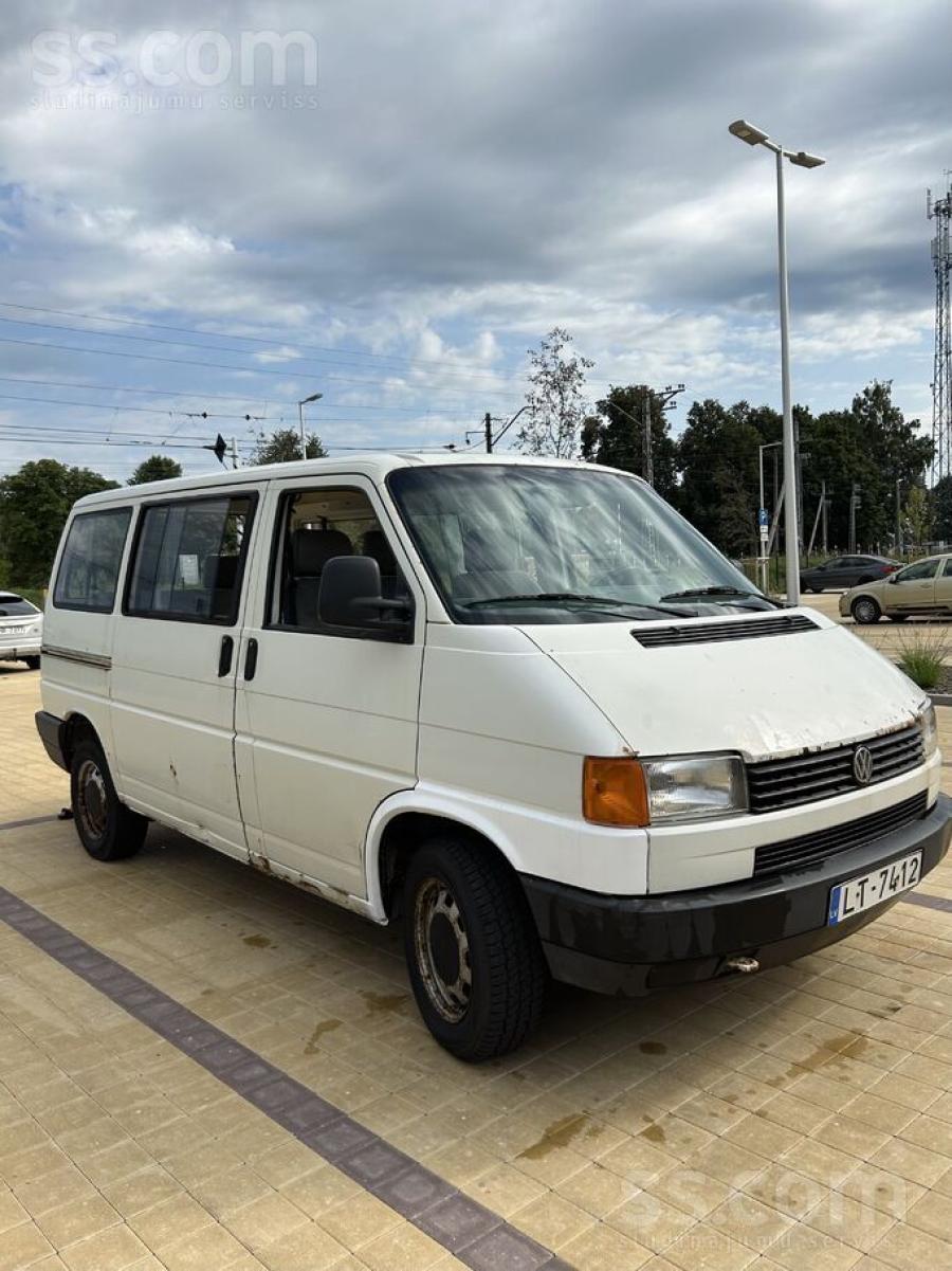 Balts Volkswagen T4 1995 Rīga, ar dzinēja tilpumu 1.90 L un nobraukumu 296 tūkst. km par 2500 €, foto 3 vietnē AUTOMOTO.COM.LV