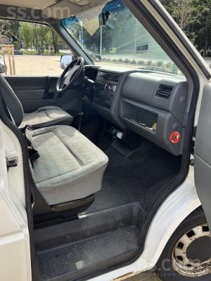 Balts Volkswagen T4 1995 Rīga, ar dzinēja tilpumu 1.90 L un nobraukumu 296 tūkst. km par 2500 €, foto 8 vietnē AUTOMOTO.COM.LV