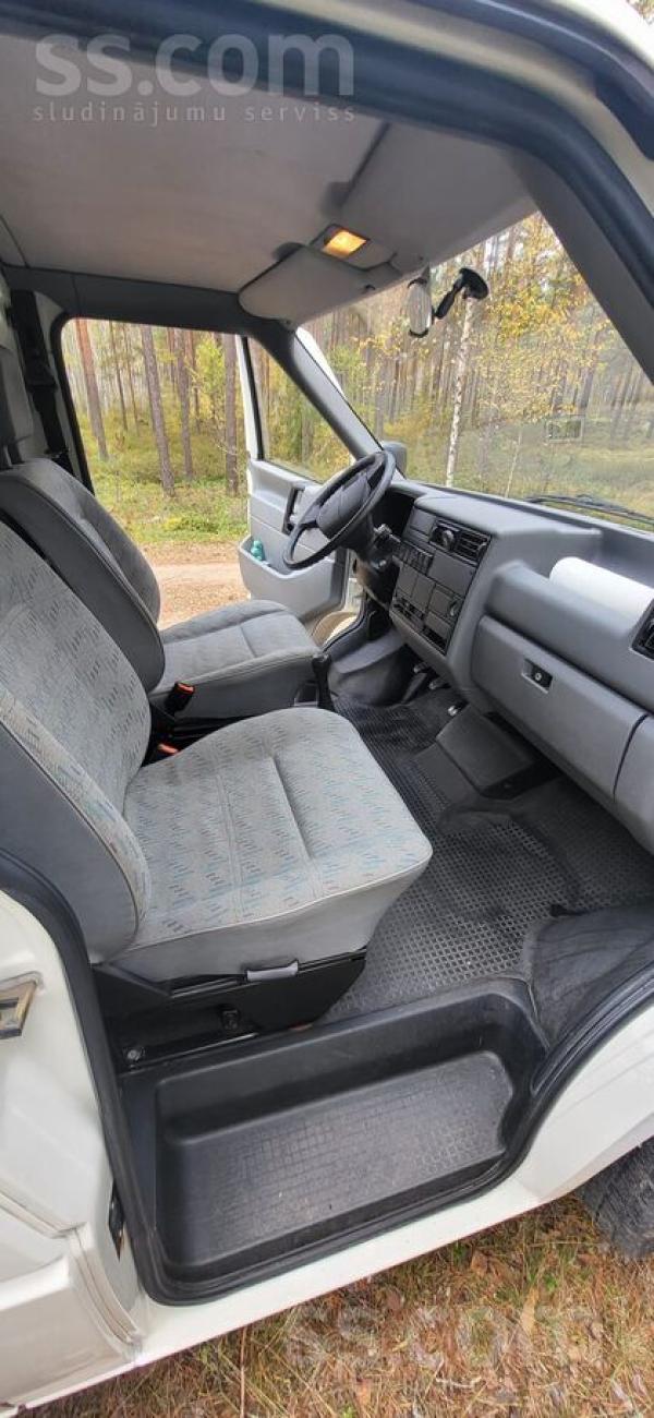 Balts Volkswagen T4 1995 Balvi, ar dzinēja tilpumu 1.90 L un nobraukumu 116 tūkst. km par 3500 €, foto 9 vietnē AUTOMOTO.COM.LV
