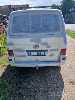 White Volkswagen T4 1996 in Jelgava, with an engine capacity of 2.50 L and mileage of 500 thousand km for 1699 €, photo 4 on AUTOMOTO.COM.LV