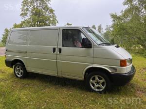 Белый Фольксваген Т4 1997 в Цесис, объемом двигателя 1.90 л и пробегом 313 тыс. км за 1300 €, фото 3 на AUTOMOTO.COM.LV