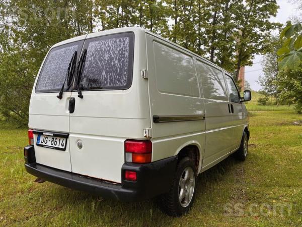 Белый Фольксваген Т4 1997 в Цесис, объемом двигателя 1.90 л и пробегом 313 тыс. км за 1300 €, фото 4 на AUTOMOTO.COM.LV