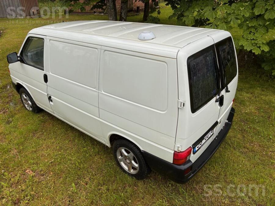 Белый Фольксваген Т4 1997 в Цесис, объемом двигателя 1.90 л и пробегом 313 тыс. км за 1300 €, фото 7 на AUTOMOTO.COM.LV