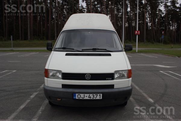 Balts Volkswagen T4 1998 Rīga, ar dzinēja tilpumu 2.40 L un nobraukumu 378 tūkst. km par 3800 €, foto 2 vietnē AUTOMOTO.COM.LV