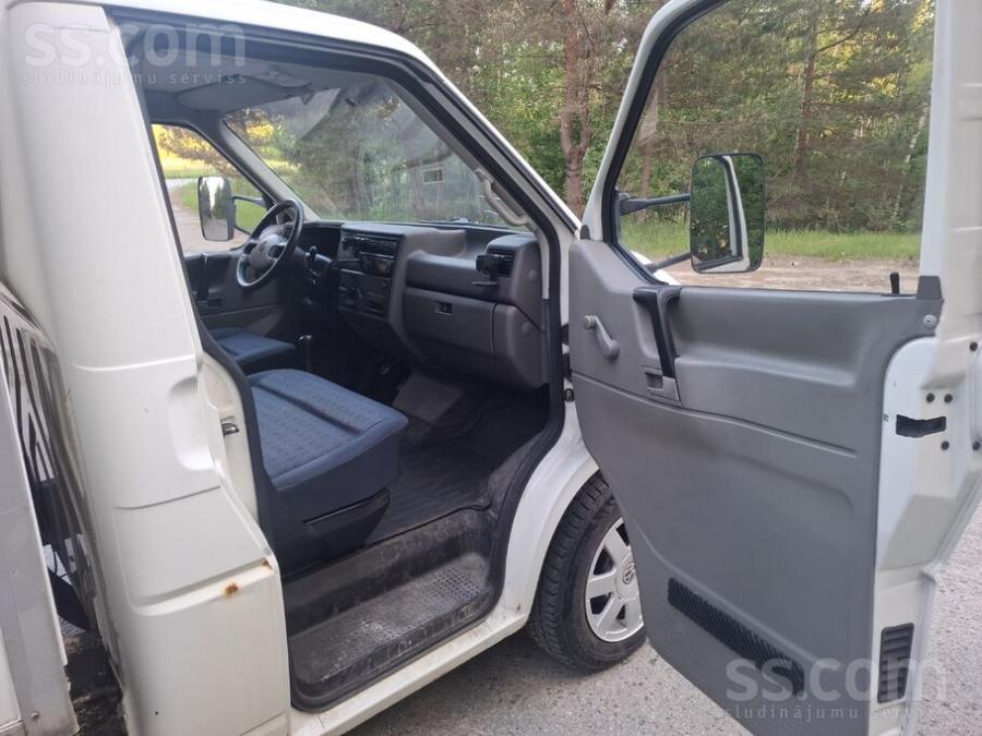 Белый Фольксваген Т4 1998 в Елгава, объемом двигателя 2.50 л и пробегом 325 тыс. км за 3500 €, фото 8 на AUTOMOTO.COM.LV