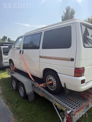 Balts Volkswagen T4 1998 Rīga, ar dzinēja tilpumu 2.50 L un nobraukumu 300 tūkst. km par 2800 €, foto 3 vietnē AUTOMOTO.COM.LV
