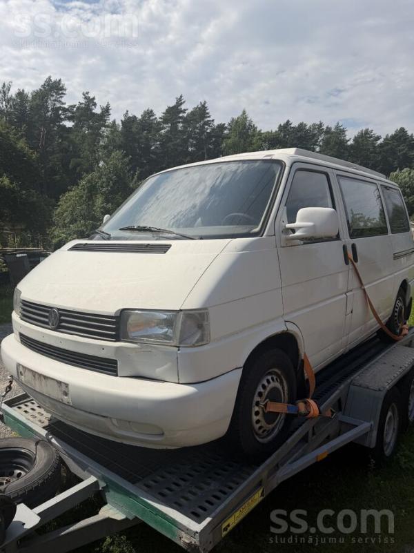 Balts Volkswagen T4 1998 Rīga, ar dzinēja tilpumu 2.50 L un nobraukumu 300 tūkst. km par 2800 €, foto 3 vietnē AUTOMOTO.COM.LV