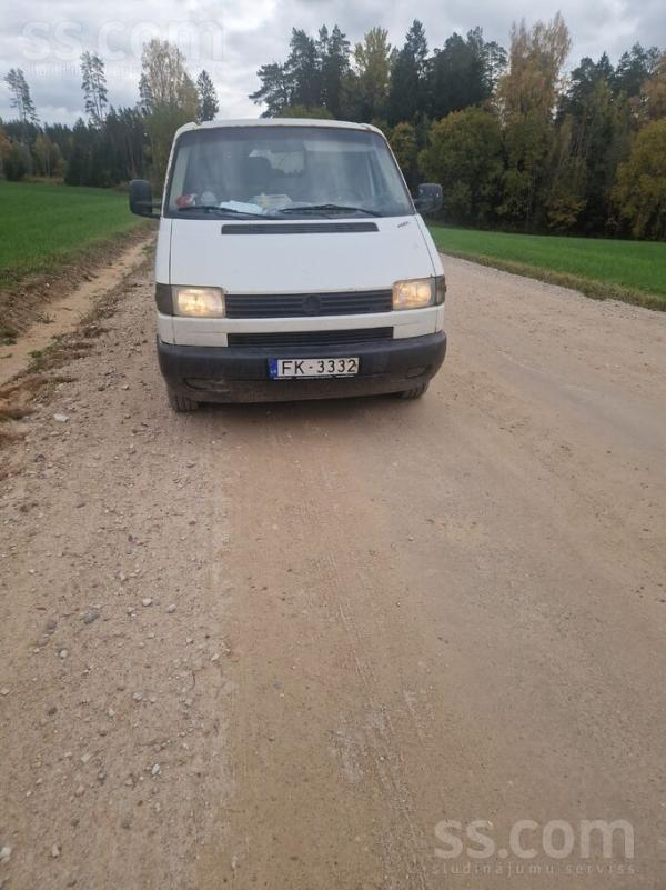 White Volkswagen T4 1998 in Cesis, with an engine capacity of 2.50 L and mileage of 660 thousand km for 1000 €, photo 3 on AUTOMOTO.COM.LV