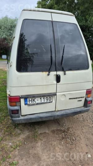 White Volkswagen T4 1999 in Kuldiga, with an engine capacity of 2.50 L and mileage of 455 thousand km for 1500 €, photo 3 on AUTOMOTO.COM.LV