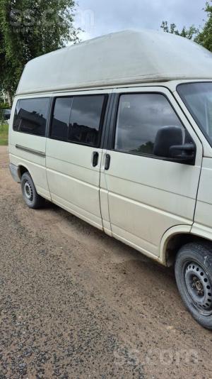 White Volkswagen T4 1999 in Kuldiga, with an engine capacity of 2.50 L and mileage of 455 thousand km for 1500 €, photo 4 on AUTOMOTO.COM.LV