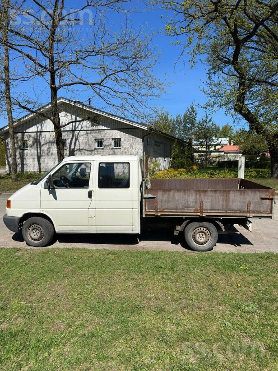 White Volkswagen T4 1999 in Ogre, with an engine capacity of 2.40 L and mileage of 367 thousand km for 1400 €, photo 4 on AUTOMOTO.COM.LV