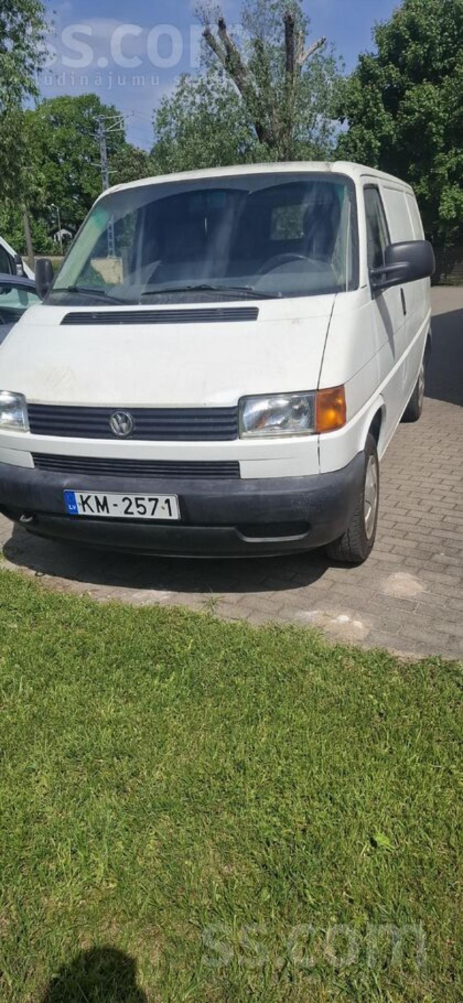 White Volkswagen T4 2000 in Riga, with an engine capacity of 1.90 L and mileage of 316 thousand km for 2850 €, photo 1 on AUTOMOTO.COM.LV