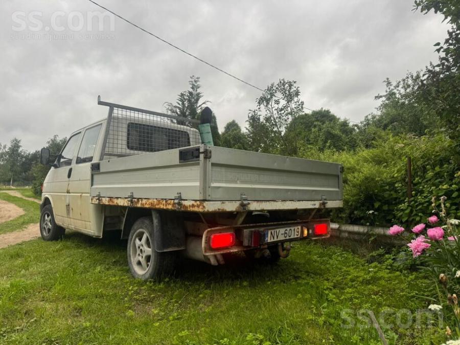White Volkswagen T4 2000 in Riga, with an engine capacity of 1.90 L and mileage of 256 thousand km for 3100 €, photo 6 on AUTOMOTO.COM.LV