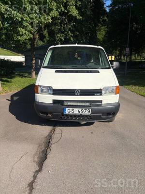 Balts Volkswagen T4 2000 Rīga, ar dzinēja tilpumu 2.50 L un nobraukumu 0 tūkst. km par 3200 €, foto  vietnē AUTOMOTO.COM.LV