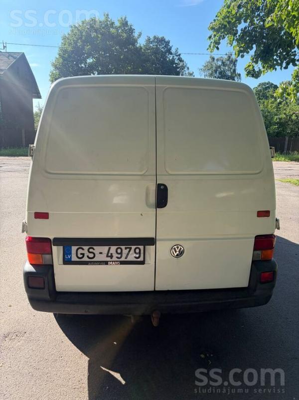 White Volkswagen T4 2000 in Riga, with an engine capacity of 2.50 L and mileage of 0 thousand km for 3200 €, photo 4 on AUTOMOTO.COM.LV
