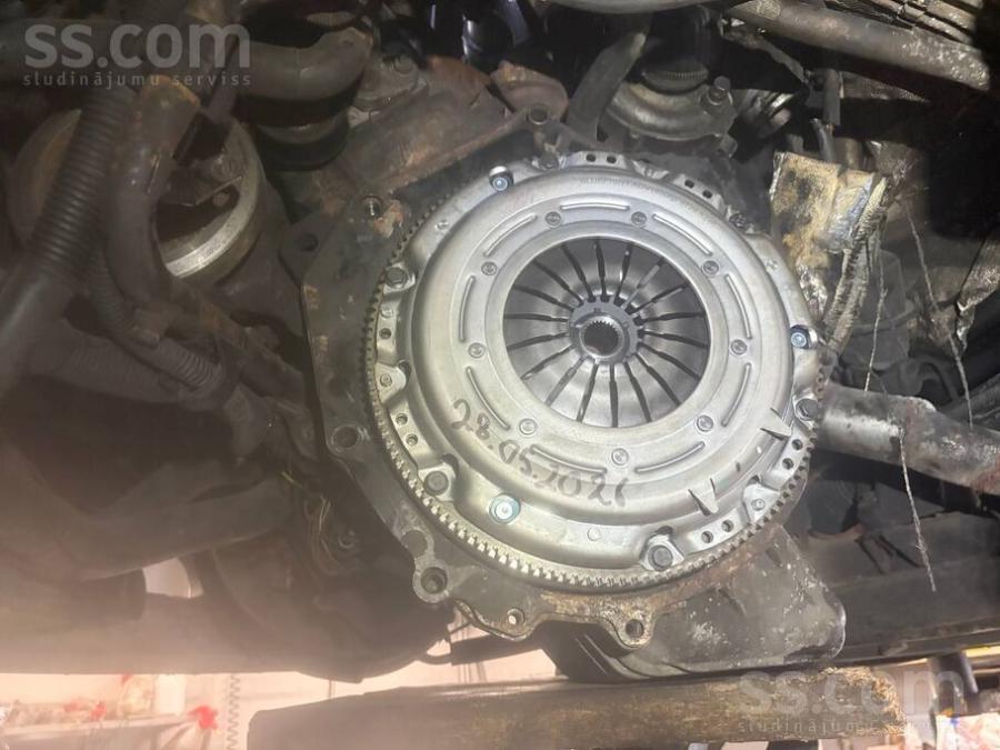 Balts Volkswagen T4 2000 Rīga, ar dzinēja tilpumu 2.50 L un nobraukumu 0 tūkst. km par 3200 €, foto 8 vietnē AUTOMOTO.COM.LV