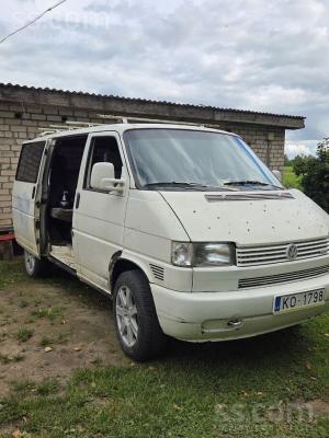 White Volkswagen T4 2000 in Jekabpils, with an engine capacity of 2.50 L and mileage of 406 thousand km for 2250 €, photo 3 on AUTOMOTO.COM.LV