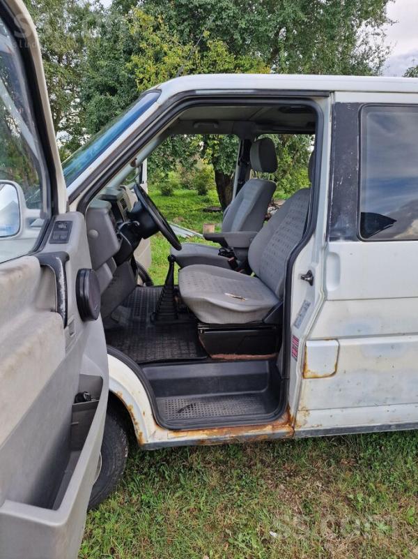 Balts Volkswagen T4 2000 Dobele, ar dzinēja tilpumu 2.50 L un nobraukumu 0 tūkst. km par 1500 €, foto 3 vietnē AUTOMOTO.COM.LV