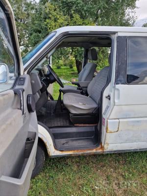 Balts Volkswagen T4 2000 Dobele, ar dzinēja tilpumu 2.50 L un nobraukumu 0 tūkst. km par 1500 €, foto 3 vietnē AUTOMOTO.COM.LV
