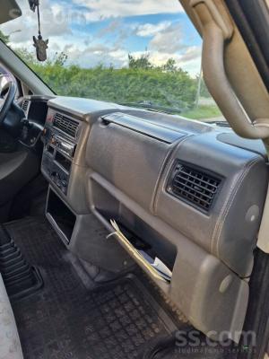 Balts Volkswagen T4 2000 Dobele, ar dzinēja tilpumu 2.50 L un nobraukumu 0 tūkst. km par 1500 €, foto 6 vietnē AUTOMOTO.COM.LV