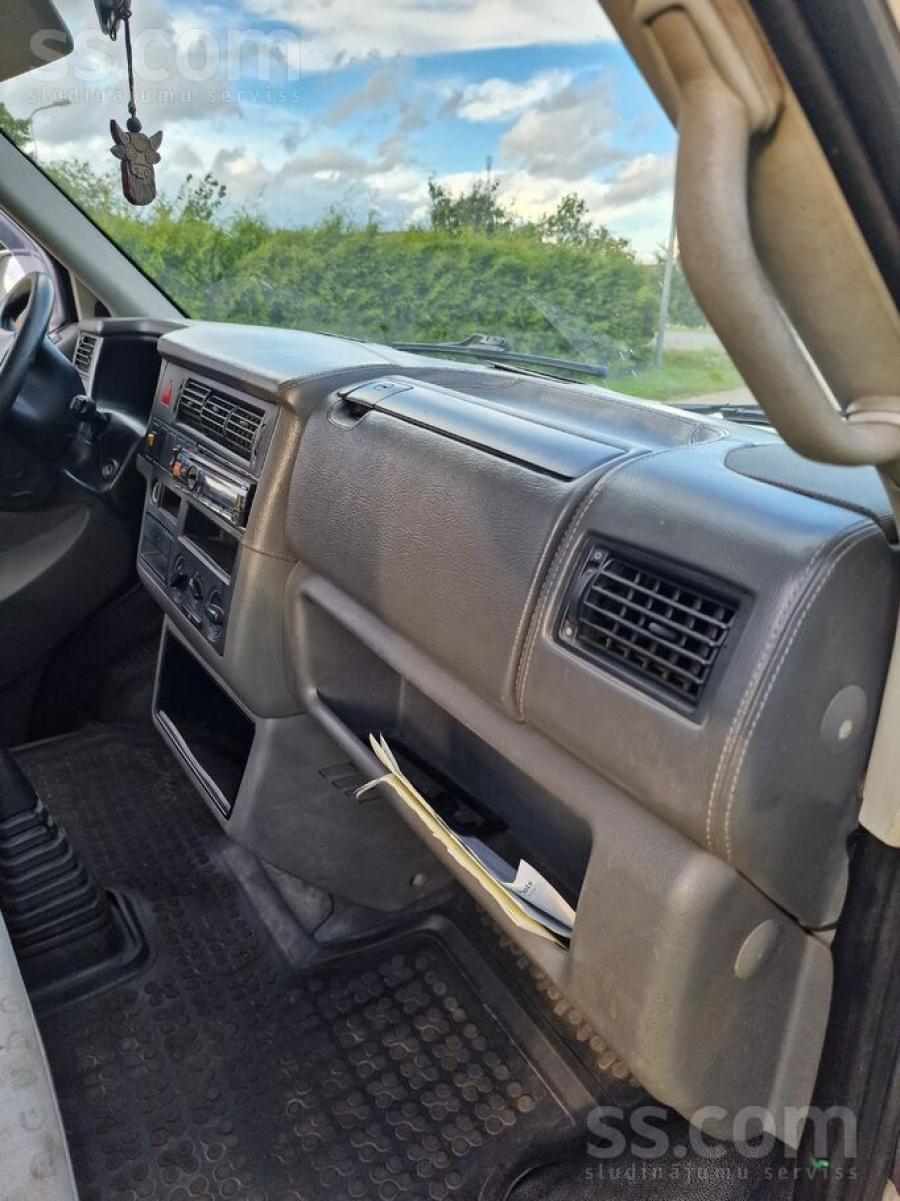 Balts Volkswagen T4 2000 Dobele, ar dzinēja tilpumu 2.50 L un nobraukumu 0 tūkst. km par 1500 €, foto 6 vietnē AUTOMOTO.COM.LV