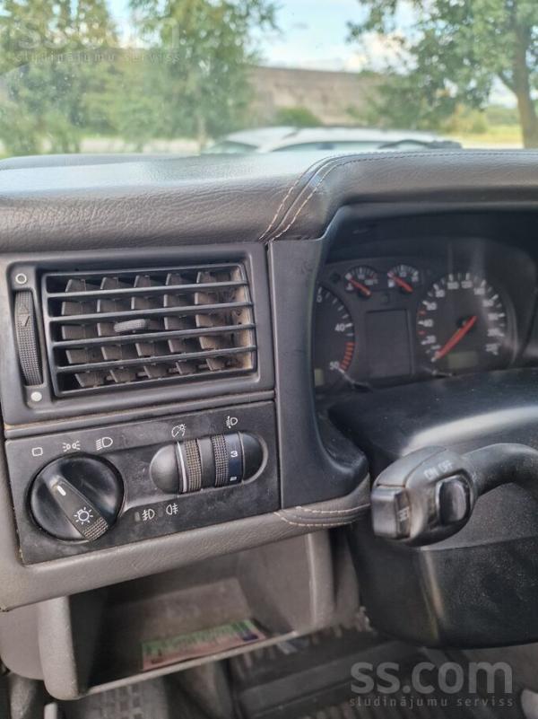 Balts Volkswagen T4 2000 Dobele, ar dzinēja tilpumu 2.50 L un nobraukumu 0 tūkst. km par 1500 €, foto 7 vietnē AUTOMOTO.COM.LV