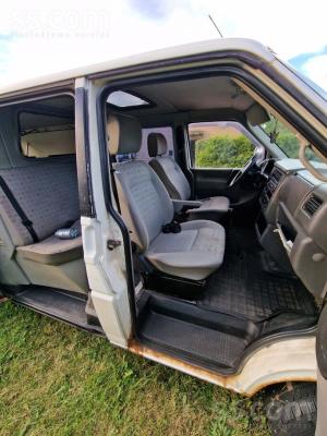 Balts Volkswagen T4 2000 Dobele, ar dzinēja tilpumu 2.50 L un nobraukumu 0 tūkst. km par 1500 €, foto 14 vietnē AUTOMOTO.COM.LV