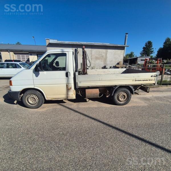 White Volkswagen T4 2001 in Cesis, with an engine capacity of 1.90 L and mileage of 224 thousand km for 4500 €, photo 2 on AUTOMOTO.COM.LV