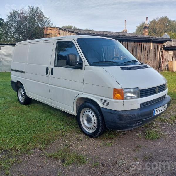 Balts Volkswagen T4 2001 Rīga, ar dzinēja tilpumu 2.50 L un nobraukumu 262 tūkst. km par 3150 €, foto 1 vietnē AUTOMOTO.COM.LV