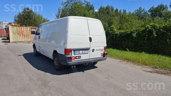Белый Фольксваген Т4 2001 в Рига, объемом двигателя 2.50 л и пробегом 324 тыс. км за 2650 €, фото 5 на AUTOMOTO.COM.LV