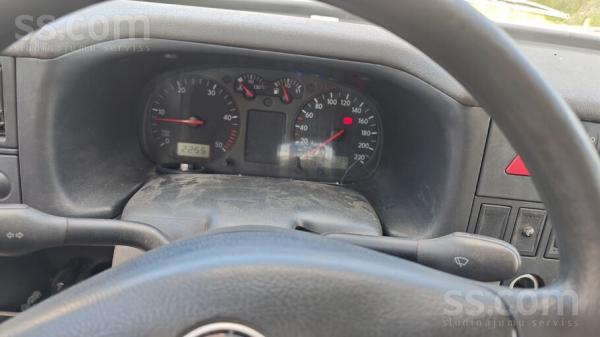 Белый Фольксваген Т4 2001 в Рига, объемом двигателя 2.50 л и пробегом 324 тыс. км за 2650 €, фото 8 на AUTOMOTO.COM.LV