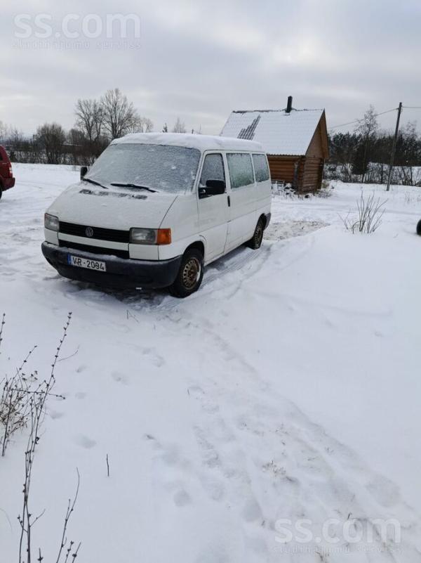 Balts Volkswagen T4 2002 Daugavpils, ar dzinēja tilpumu 2.50 L un nobraukumu 490 tūkst. km par 2200 €, foto 1 vietnē AUTOMOTO.COM.LV