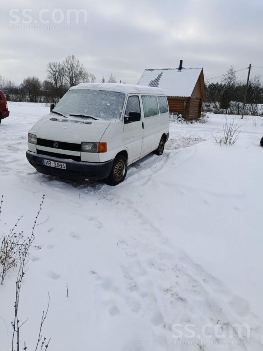 Balts Volkswagen T4 2002 Daugavpils, ar dzinēja tilpumu 2.50 L un nobraukumu 490 tūkst. km par 2200 €, foto 1 vietnē AUTOMOTO.COM.LV