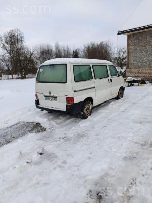Balts Volkswagen T4 2002 Daugavpils, ar dzinēja tilpumu 2.50 L un nobraukumu 490 tūkst. km par 2200 €, foto 2 vietnē AUTOMOTO.COM.LV