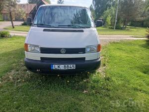 Белый Фольксваген Т4 2002 в Талси, объемом двигателя 2.50 л и пробегом 355 тыс. км за 2500 €, фото  на AUTOMOTO.COM.LV