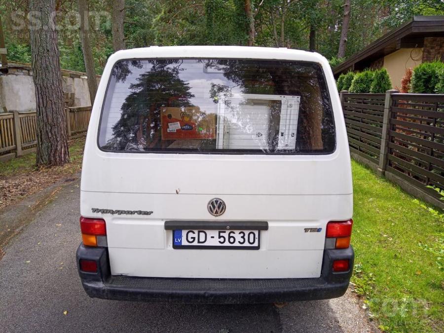 White Volkswagen T4 2002 in Jurmala, with an engine capacity of 2.50 L and mileage of 234 thousand km for 3250 €, photo 5 on AUTOMOTO.COM.LV